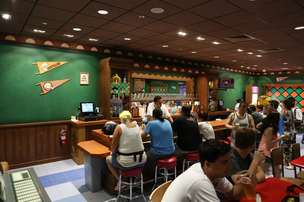 Take a Bite Out of Fast Food Blvd. at Universal Studios Florida ...